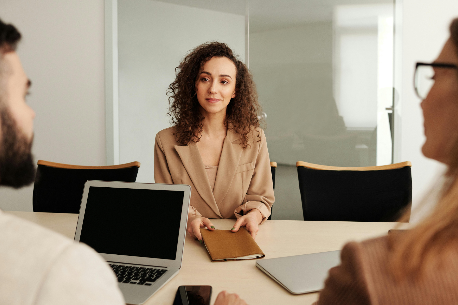 How to Write a Strong Applicant Summary Plus Examples